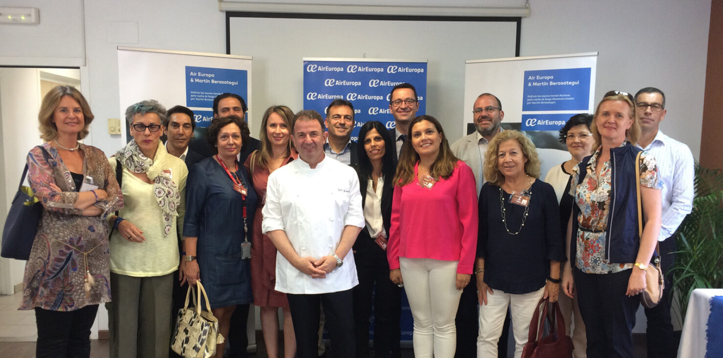 AirEuropa: Chef Martín Berasategui has visited the kitchen of Newrest ...